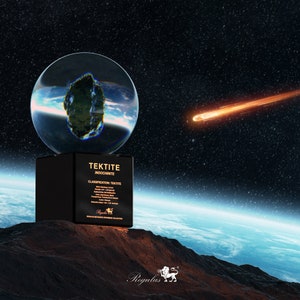 Meteorite Specimen Crystal Ball and Astronaut Model,desktop Decoration ...