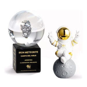 Meteorite Specimen Crystal Ball and Astronaut Model,desktop Decoration ...