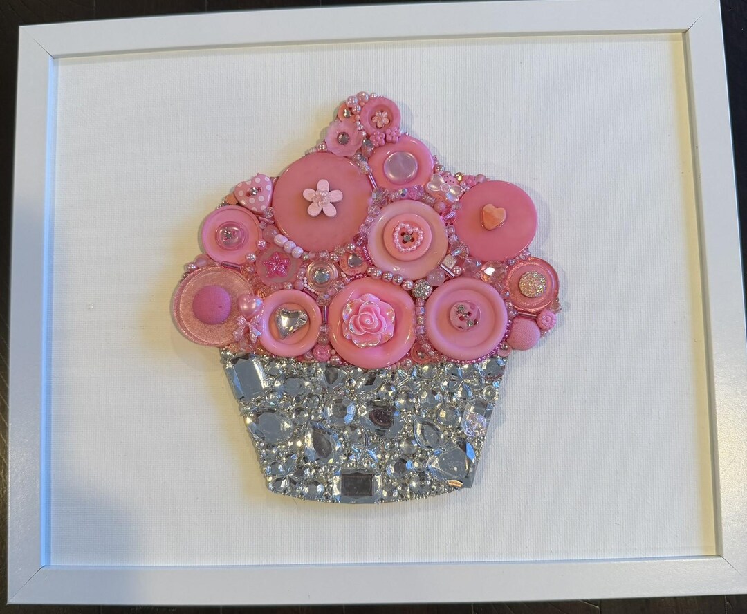 Pink Button Cupcake, Kitchen Decor, Girls Room Decor,vintage Buttons ...