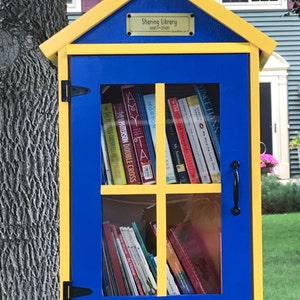 Sharing Library Plaque From the Family of the Founder of the Little ...