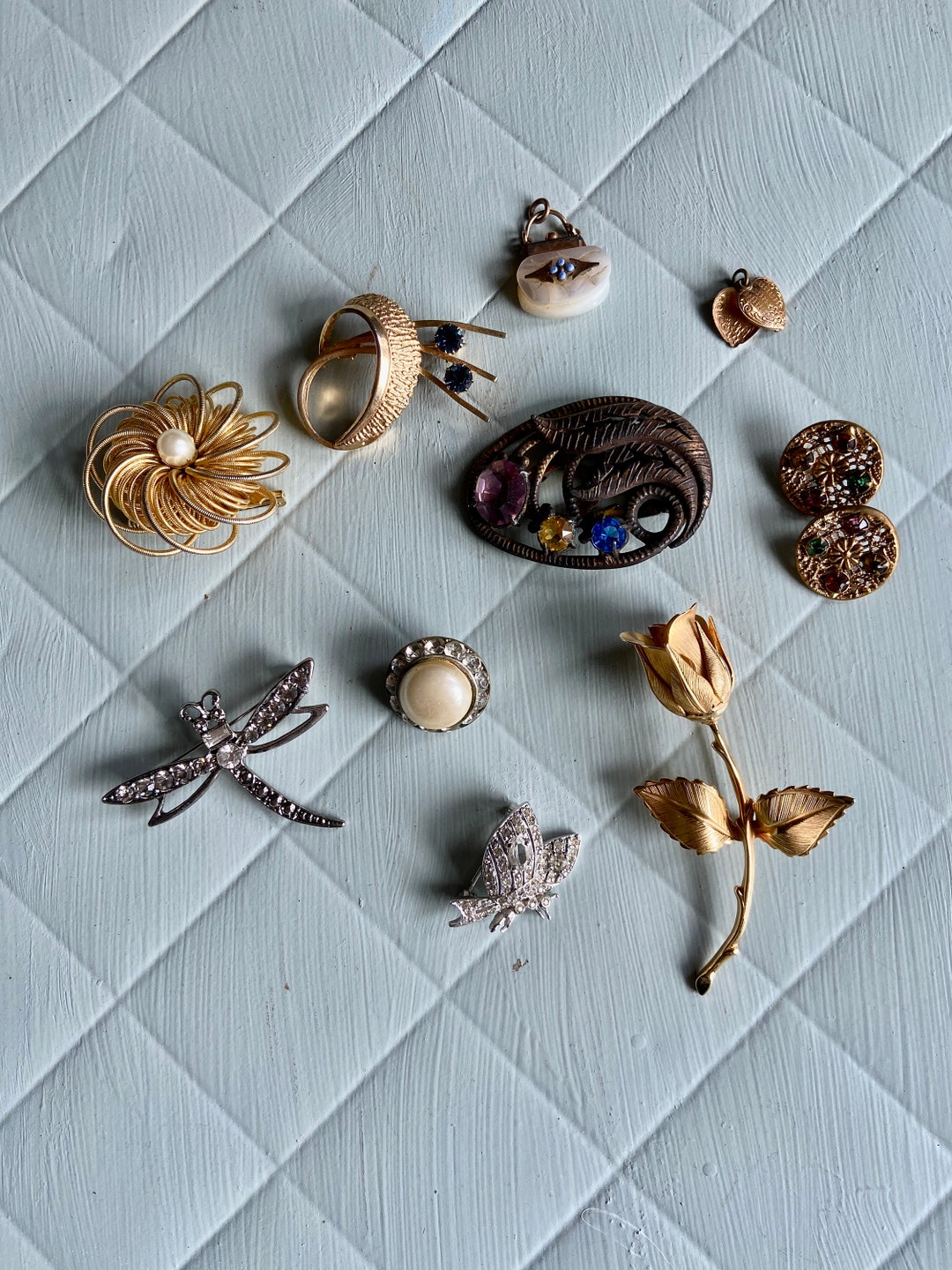 Collection of Vintage Brooches in Gold-tone and Silver-toe - Vintage ...