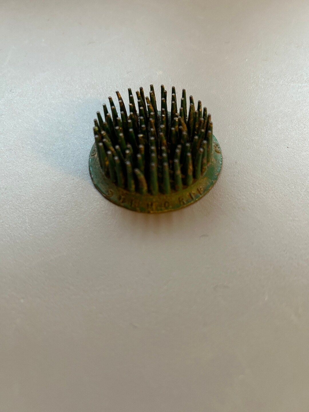 Vintage Metal Spiked Pin Flower Frog Cast Metal Flower Holder Vintage ...