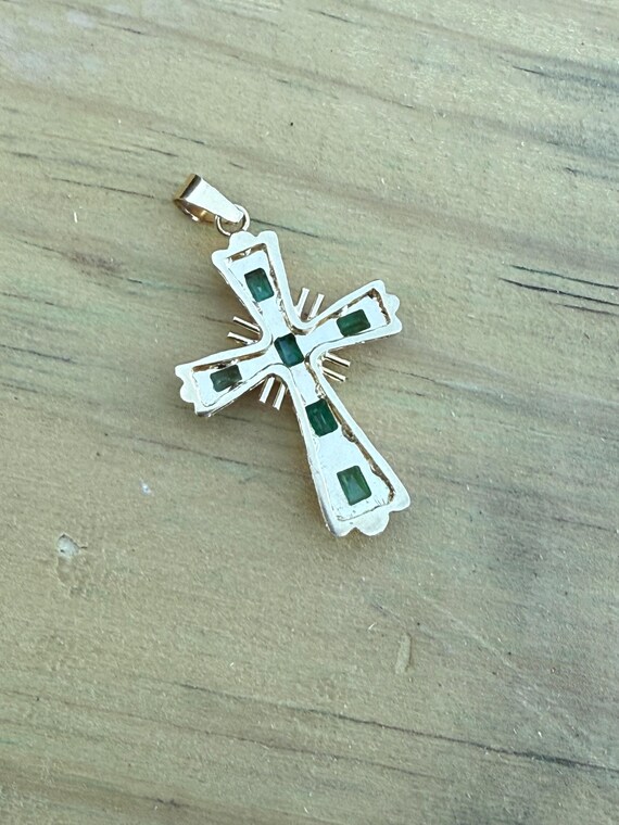 Bezel Set Columbian Emerald Cross 14k Yellow Gold Pen… - Gem