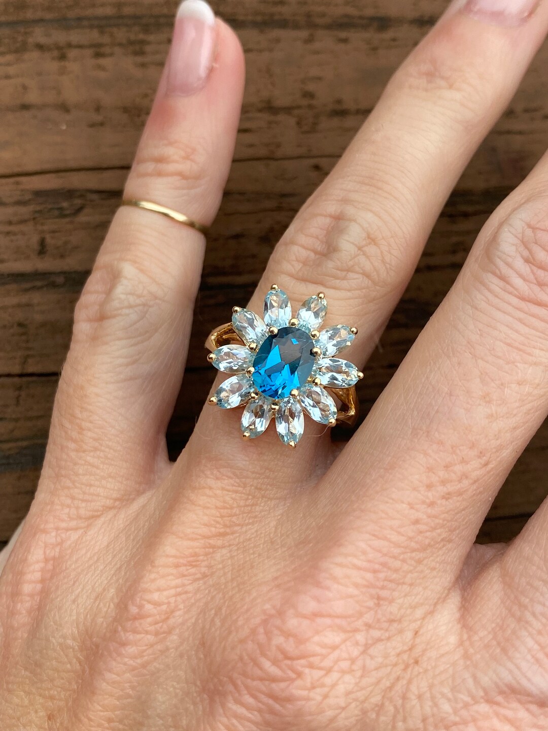 Oval London Blue Oval Sky Blue Topaz Cluster 10k Yellow Gold Ring - Etsy