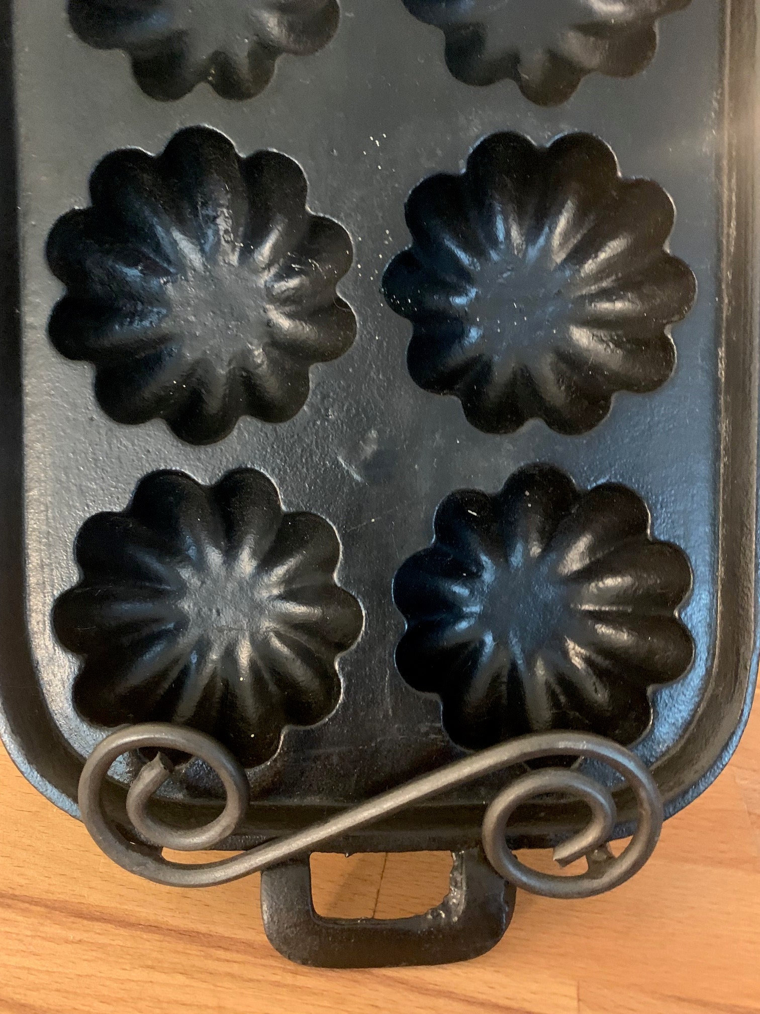 Antique Six Cup Turk Head Pan Gatemarked - Etsy