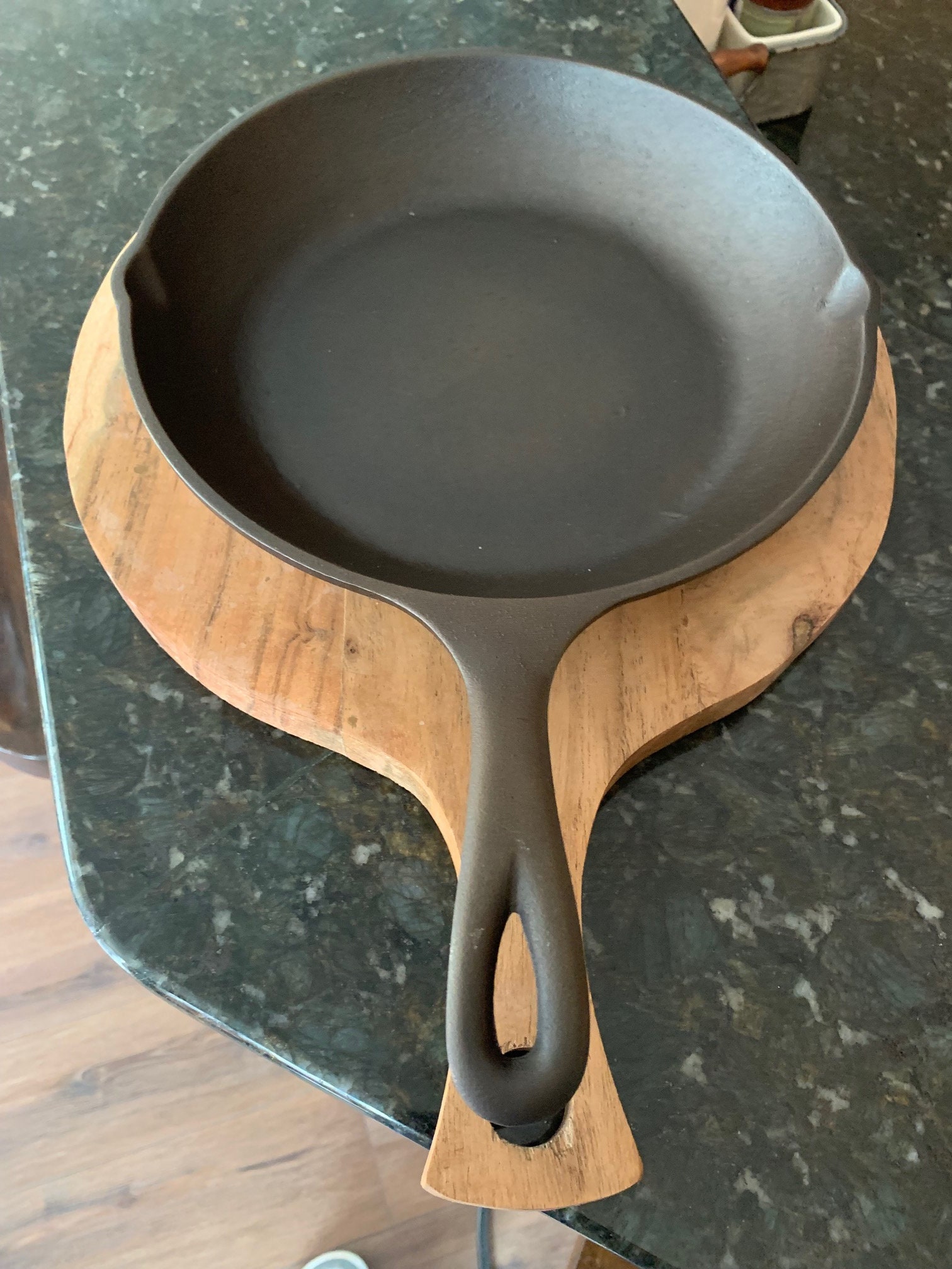Vintage Lodge Chefs Skillet - Etsy