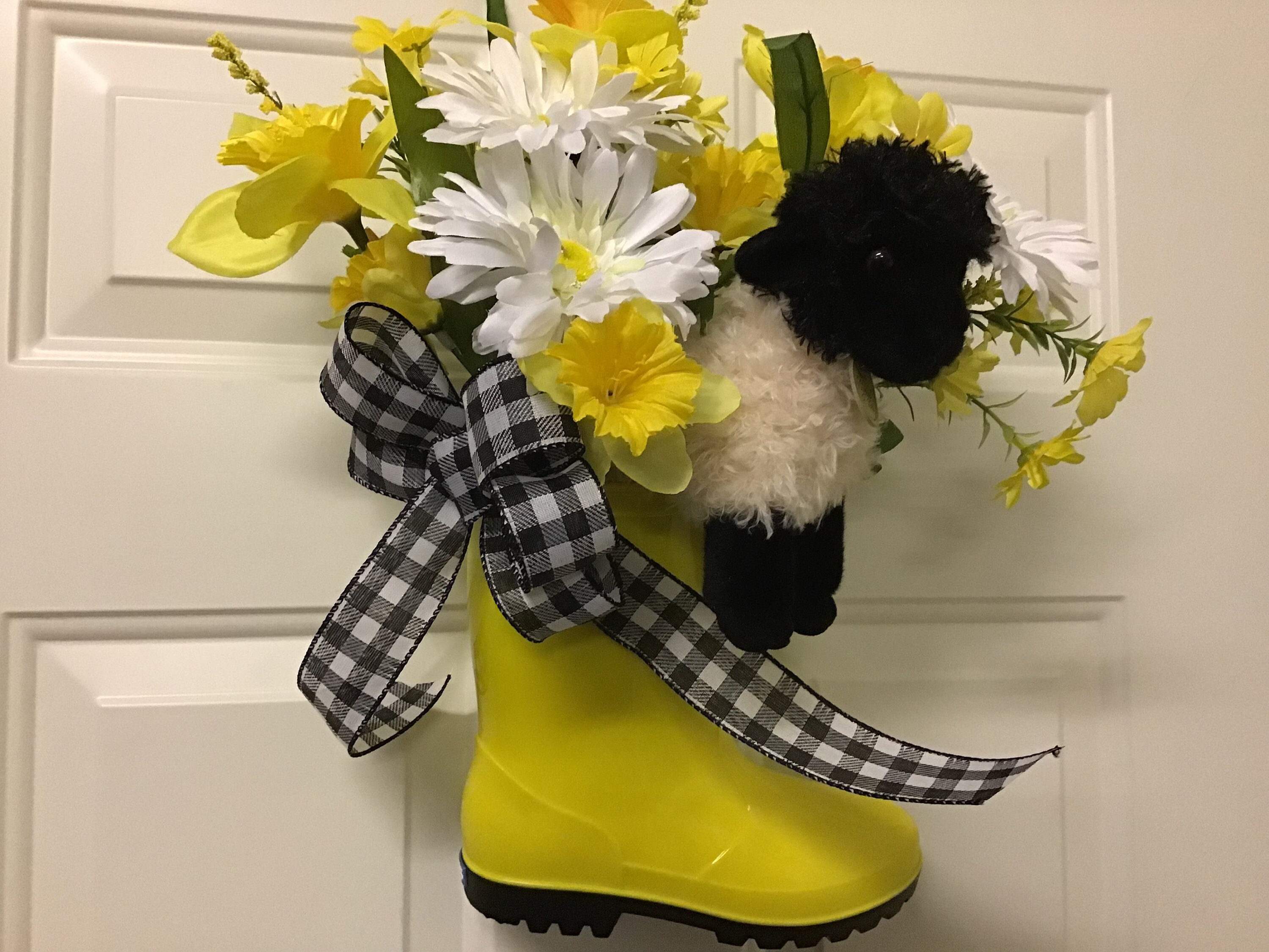 BESTSELLING FARMHOUSE WREATH Front Door Rain Boot Wreath | Etsy