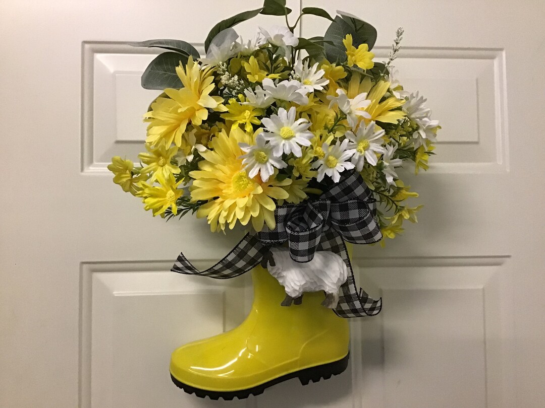 BESTSELLING Farmhouse Rain Boot Wreath, Fresh-looking Decoration for ...