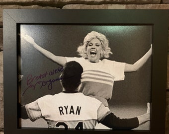 Kissing Bandit - Etsy