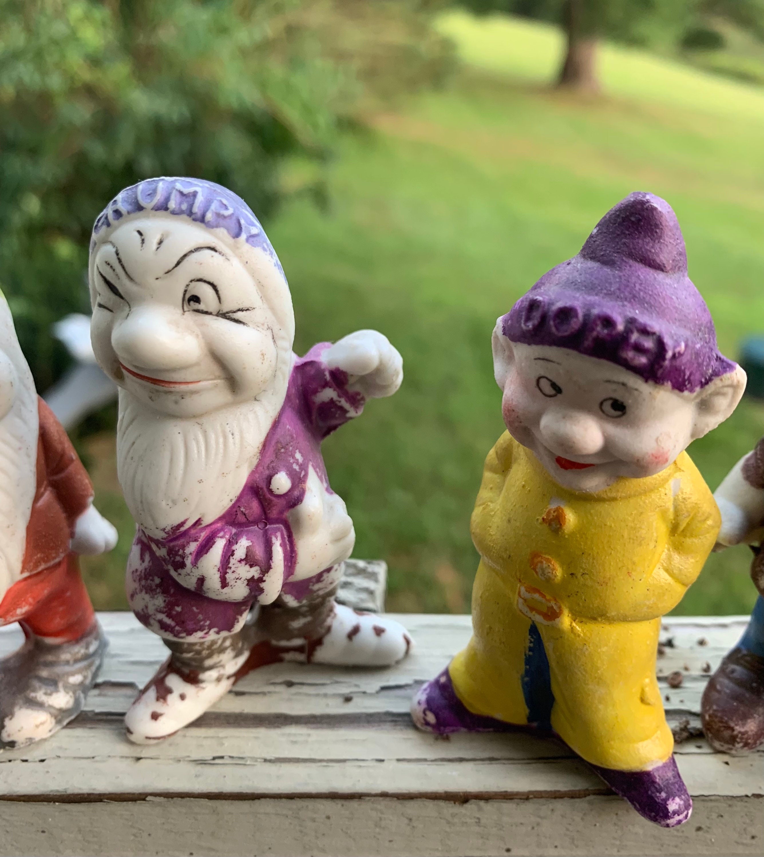Super rare Disney’s Snow White and the seven dwarfs chalkware dwarfs. 5 ...