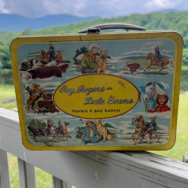 Vintage Lunch Box - Etsy