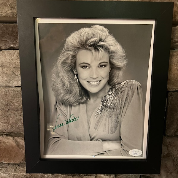 Vanna White Autograph - Etsy