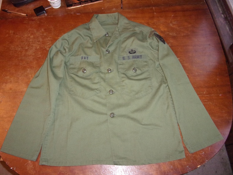 1970s US Army OD Green Color Man's Utility Shirt Size Rangers Patches ...