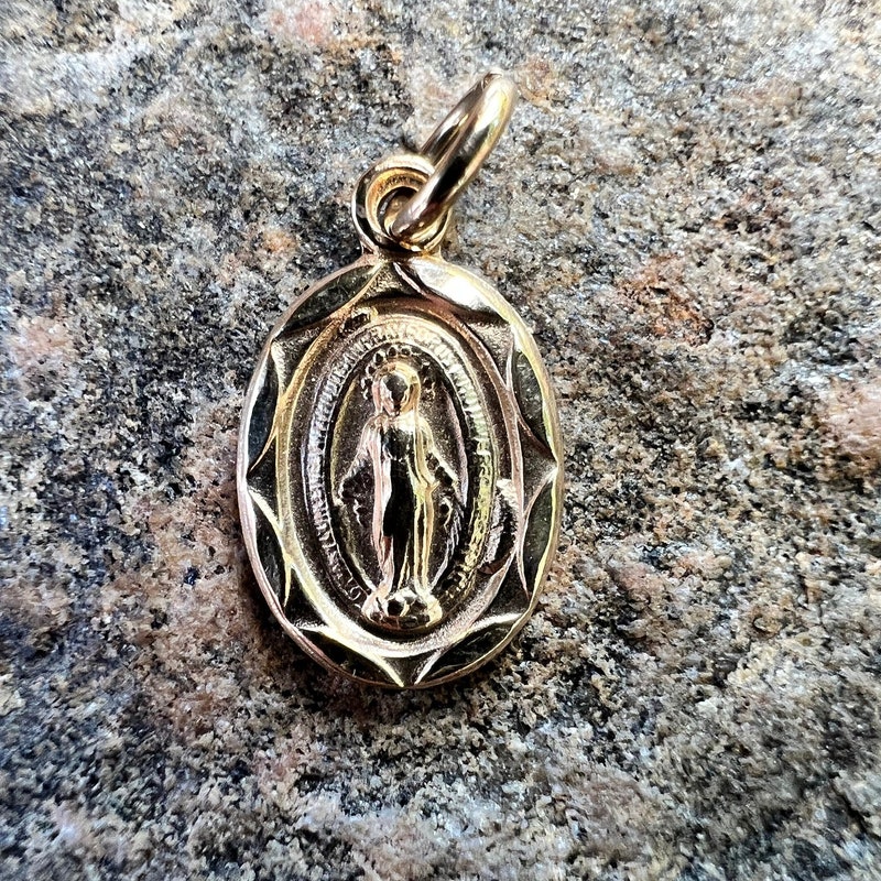 14k Gold Miraculous Medal - Etsy