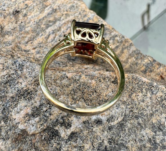 Vintage, 14K Gold, Garnet Ring With Diamonds, EMA, Si… - Gem