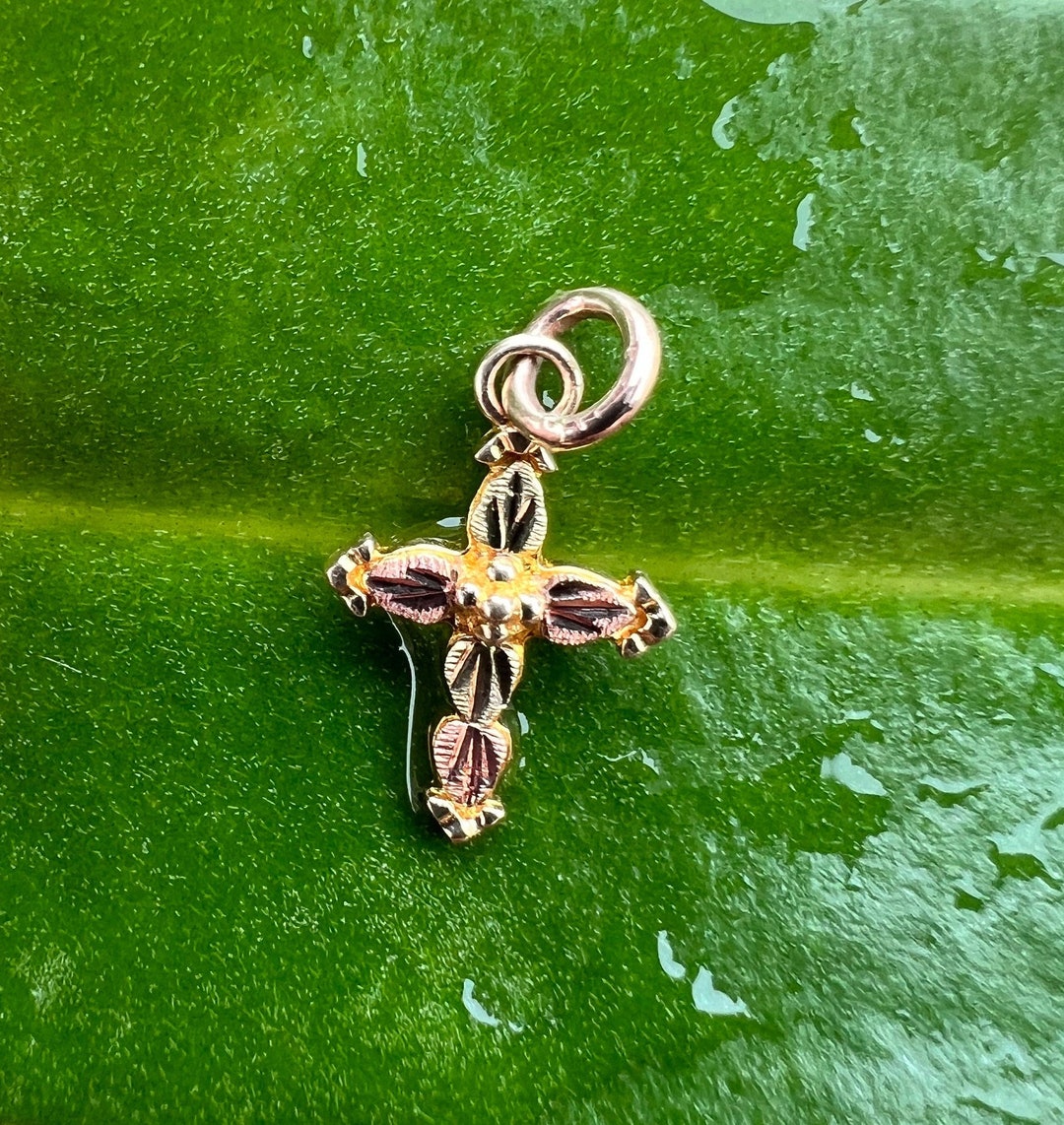 Vintage 10K Gold Tiny Gold Cross Childs Cross Black Hills - Etsy