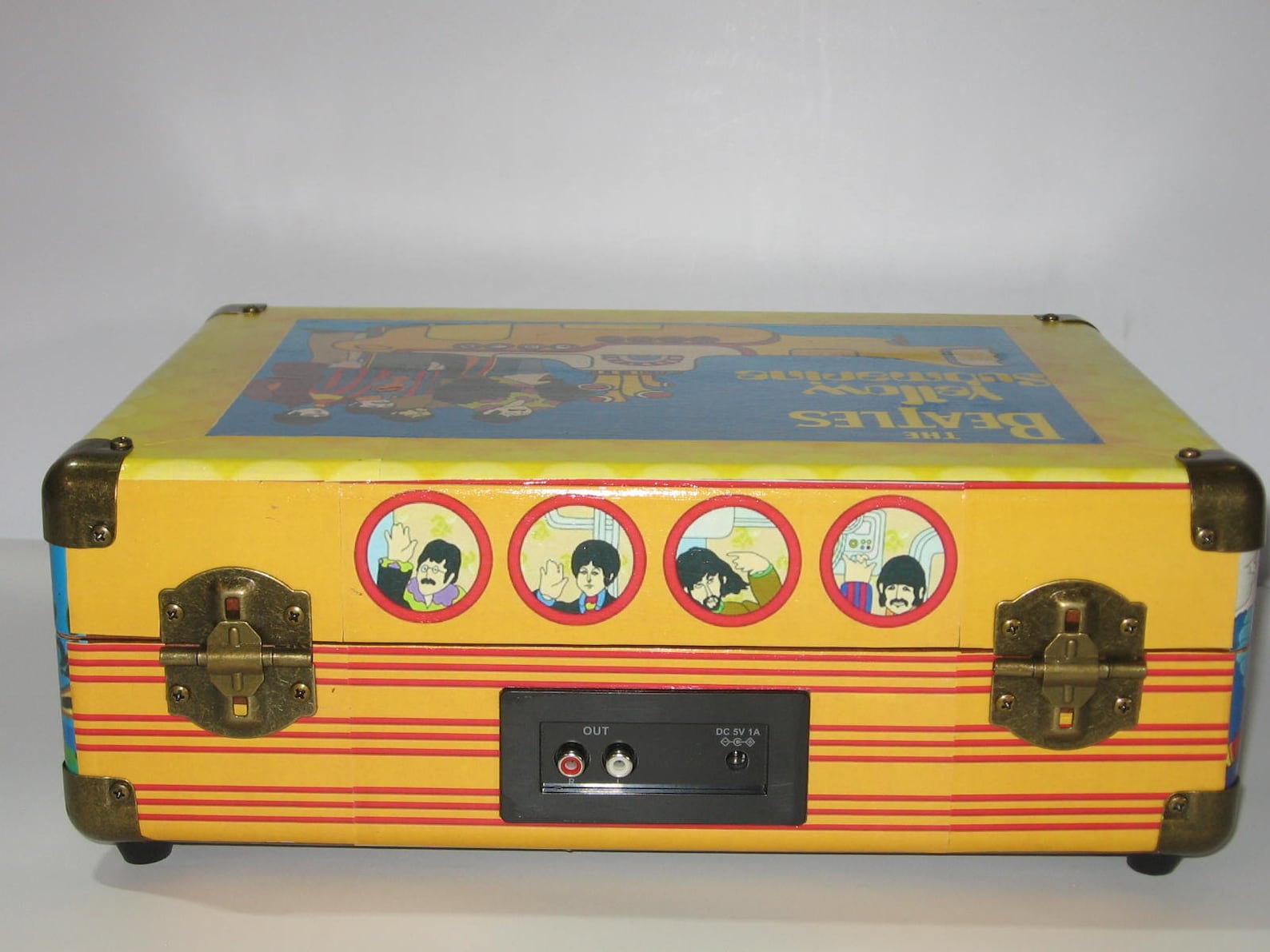 The Beatles Yellow Submarine CUSTOM RECORD PLAYER Turntable Decoupage ...