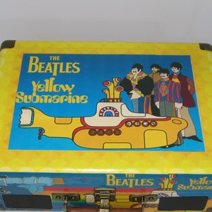 The Beatles Yellow Submarine CUSTOM RECORD PLAYER Turntable Decoupage ...