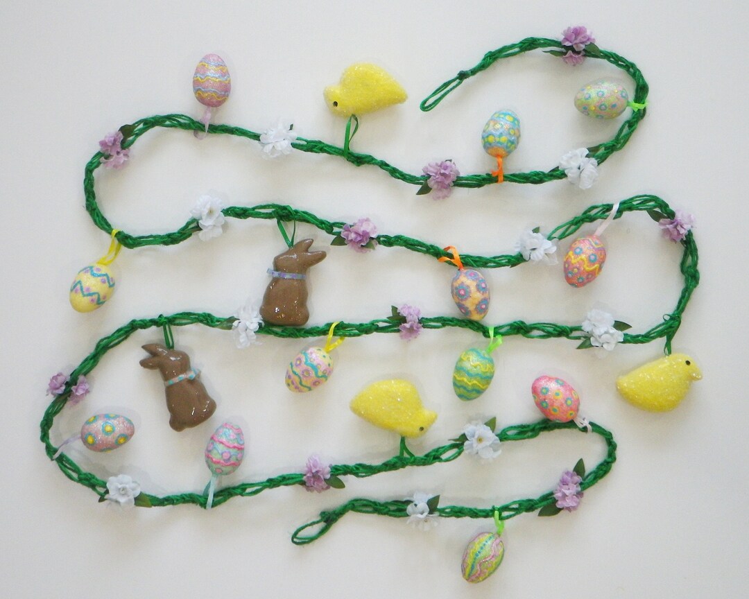 Rope Garland Easter Eggs Peeps Chocolate Rabbits Easter Bunny Candy ...