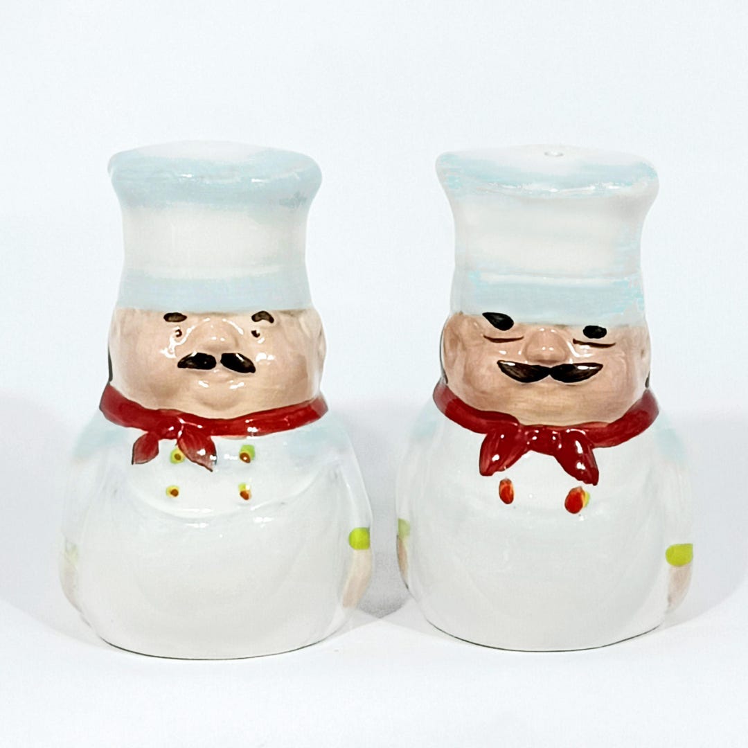 Salt Pepper Shakers Chefs White Red Neckerchiefs Bandanas Large Vintage ...