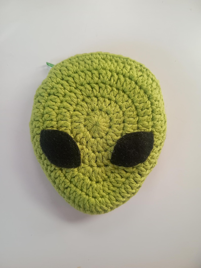 Crochet Handmade Alien Coin Purse (with Zip) - Etsy