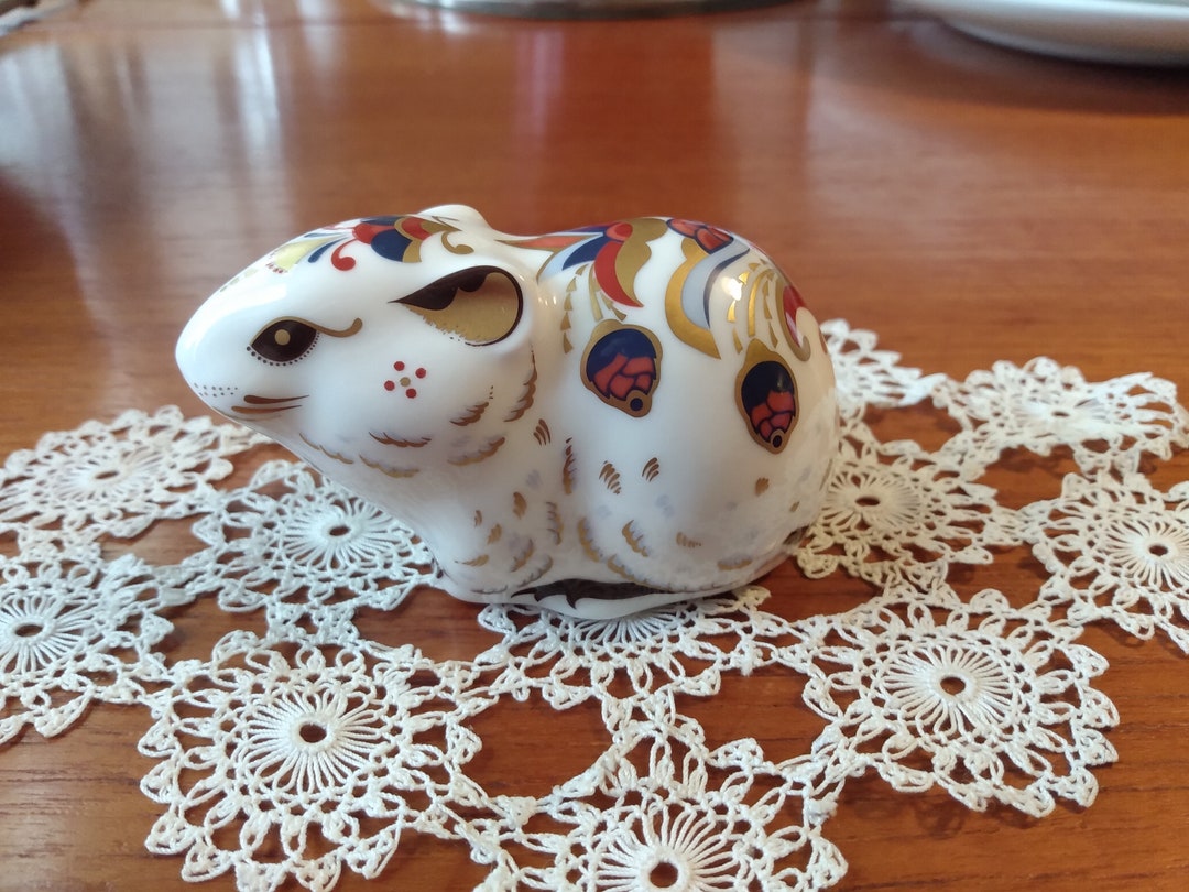 Royal Crown Derby Bank Vole 22 Carat Gold & Porcelain Paperweight ...