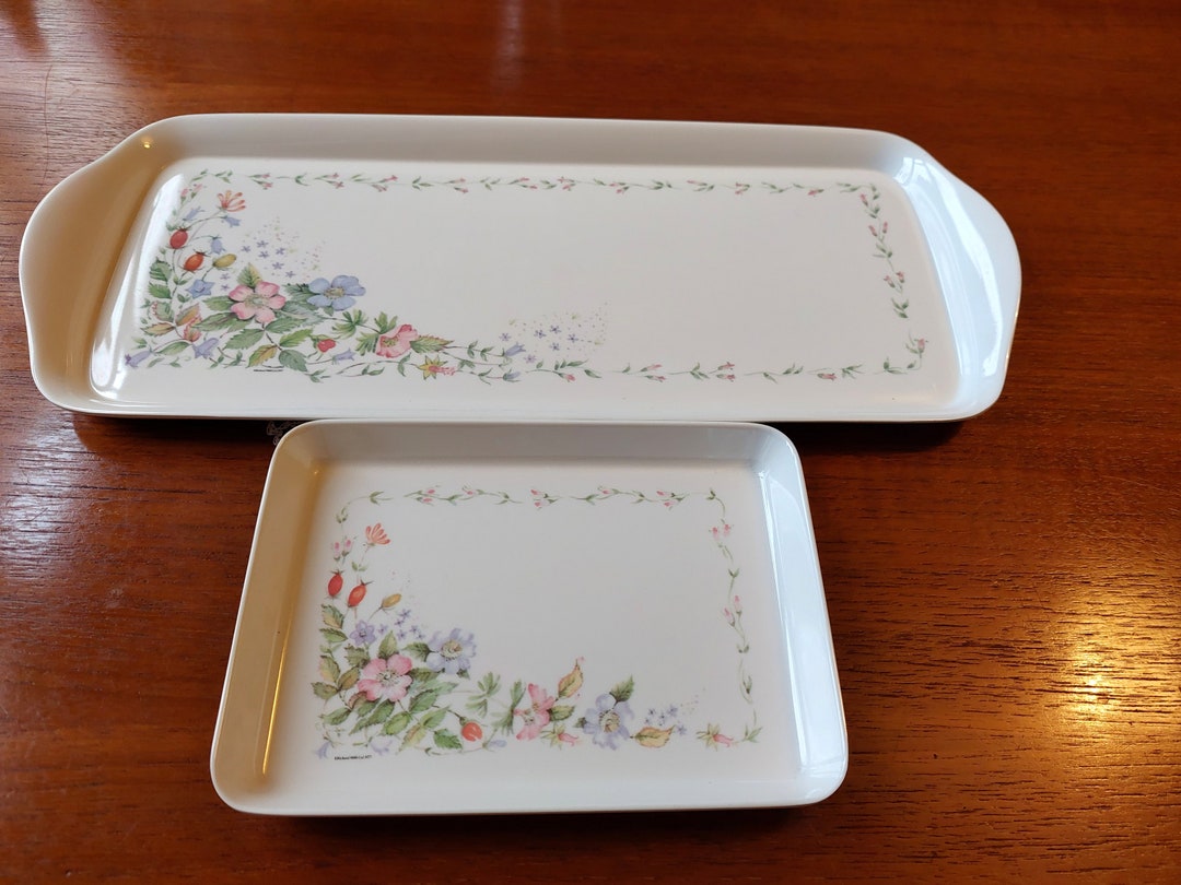 Vintage Melamine Sandwich & Snack Trays With Lovely Countryside Scene ...