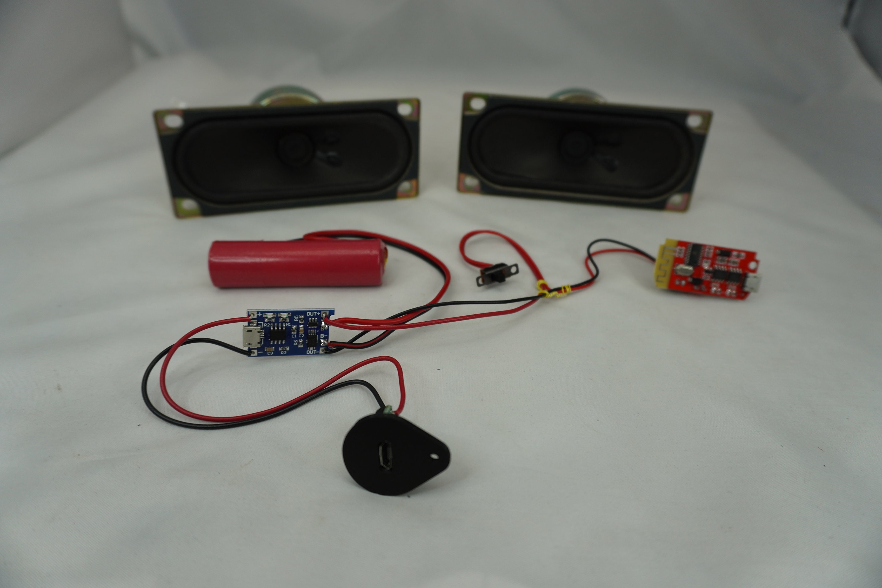 Tiny Compact Complete Bluetooth Speaker System. Includes Rectangular ...