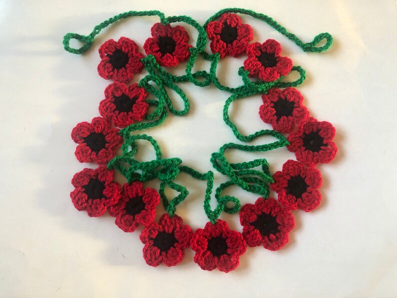 HANDMADE Crochet Poppy's Flowers Garland Wall and Window Decor ...