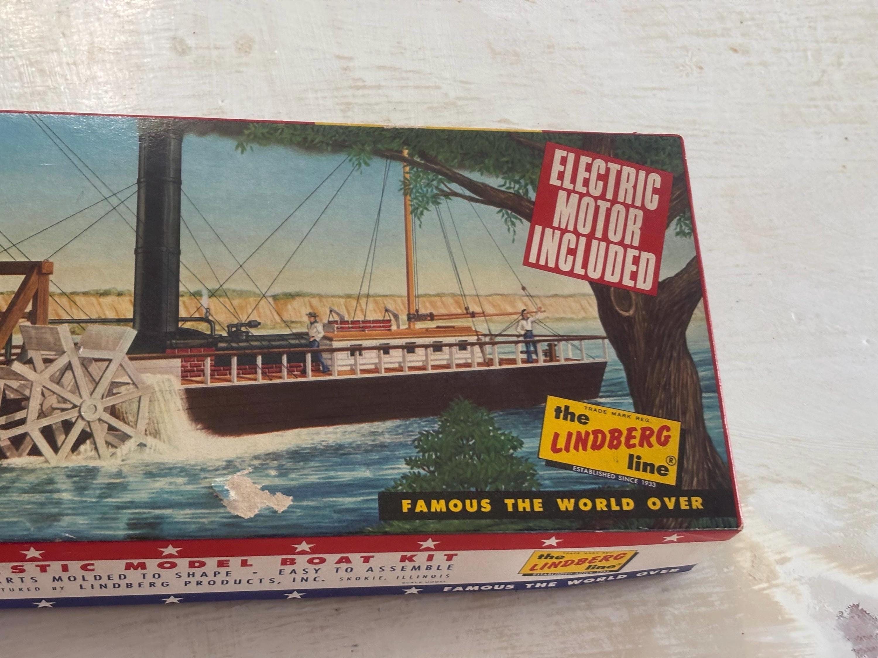 Vintage Lindberg Fulton’s Clermont Steamboat Model Kit 708M Motorized ...
