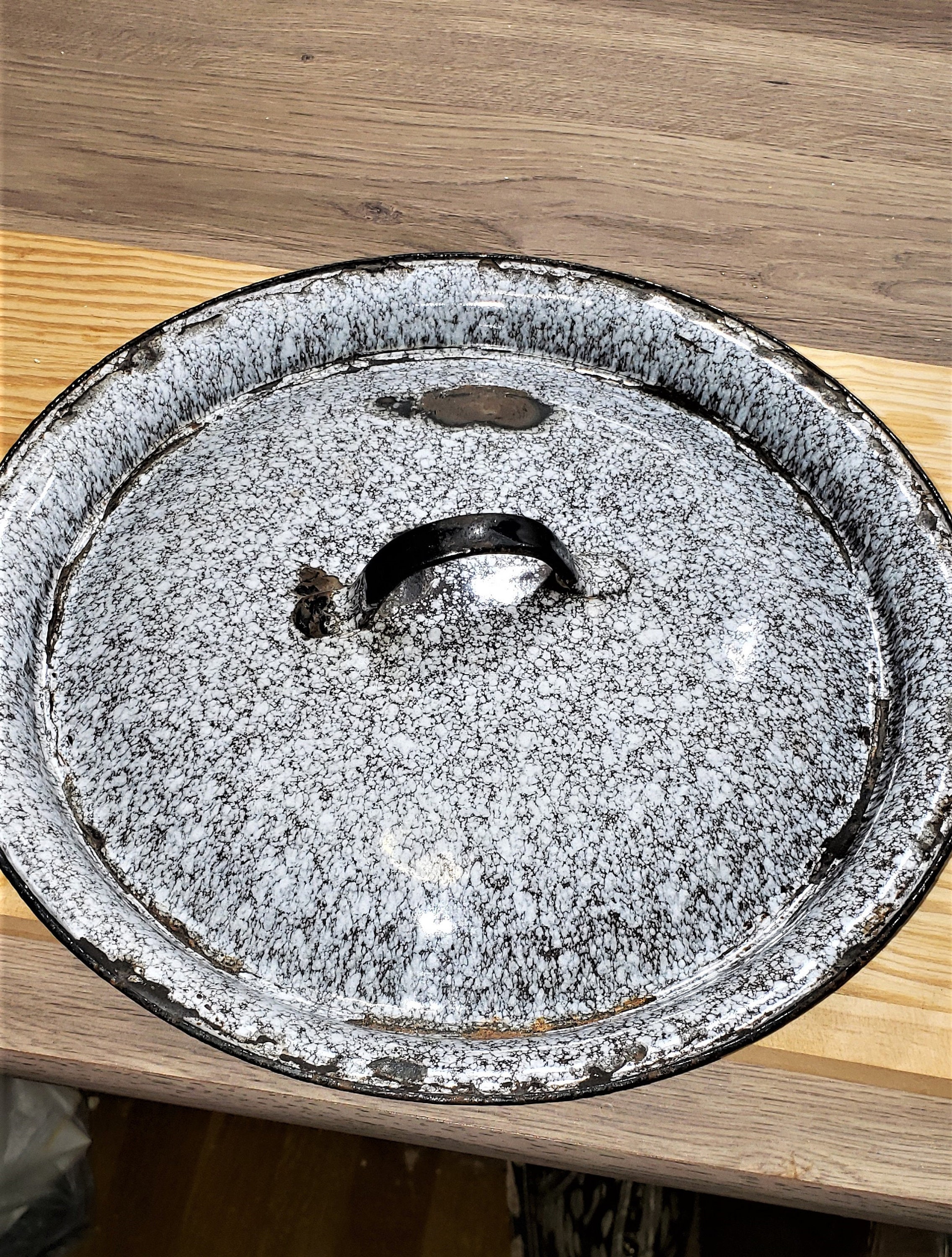 Majestic Granite Ware Pot With Lid - Etsy