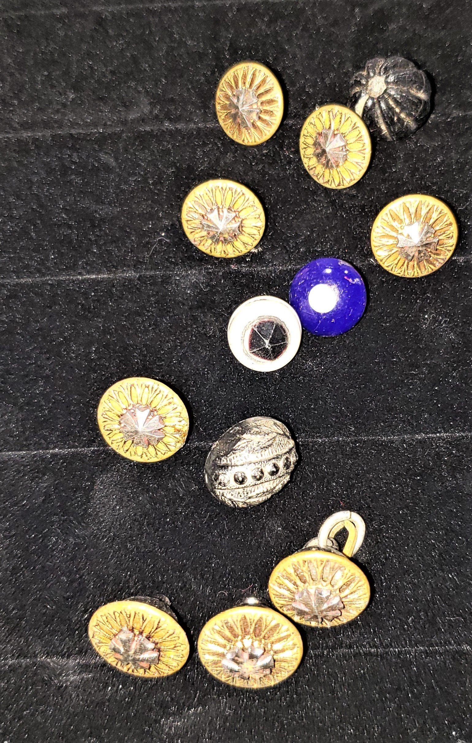 Ladie's 1800s Antique Shoe Buttons - Etsy