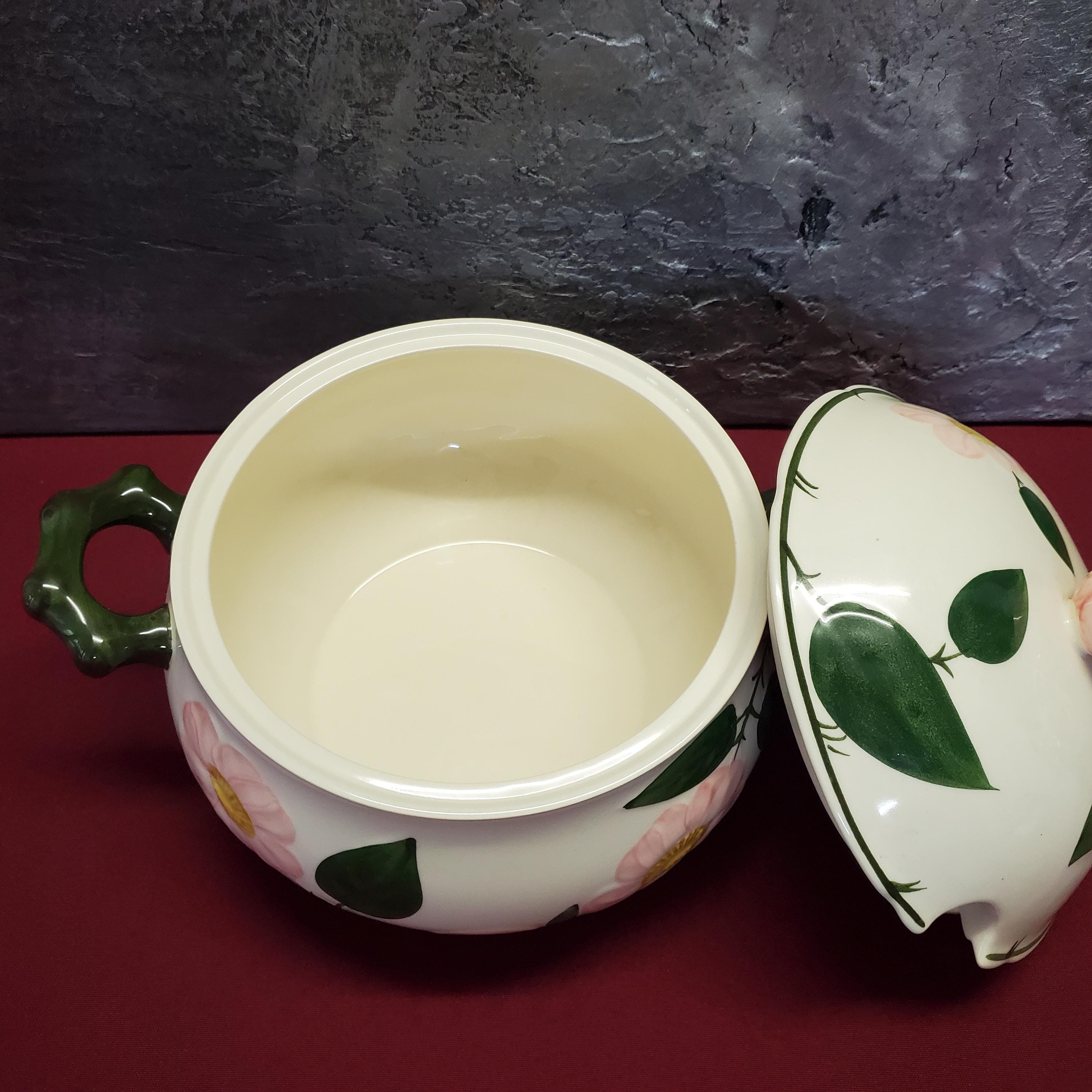 Villeroy & Boch From the Wild Rose Series. 1 Soup Tureen, a Real ...