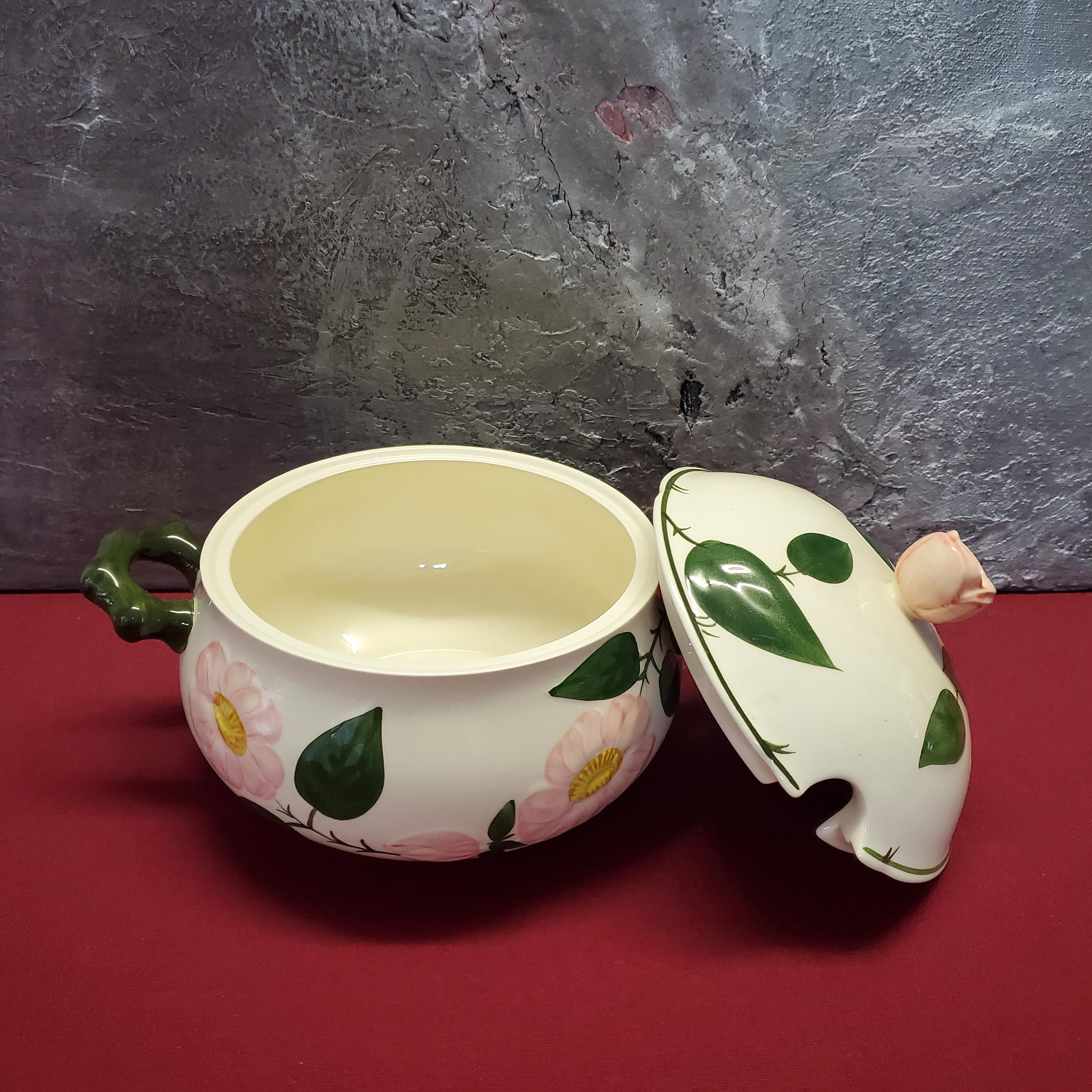 Villeroy & Boch From the Wild Rose Series. 1 Soup Tureen, a Real ...