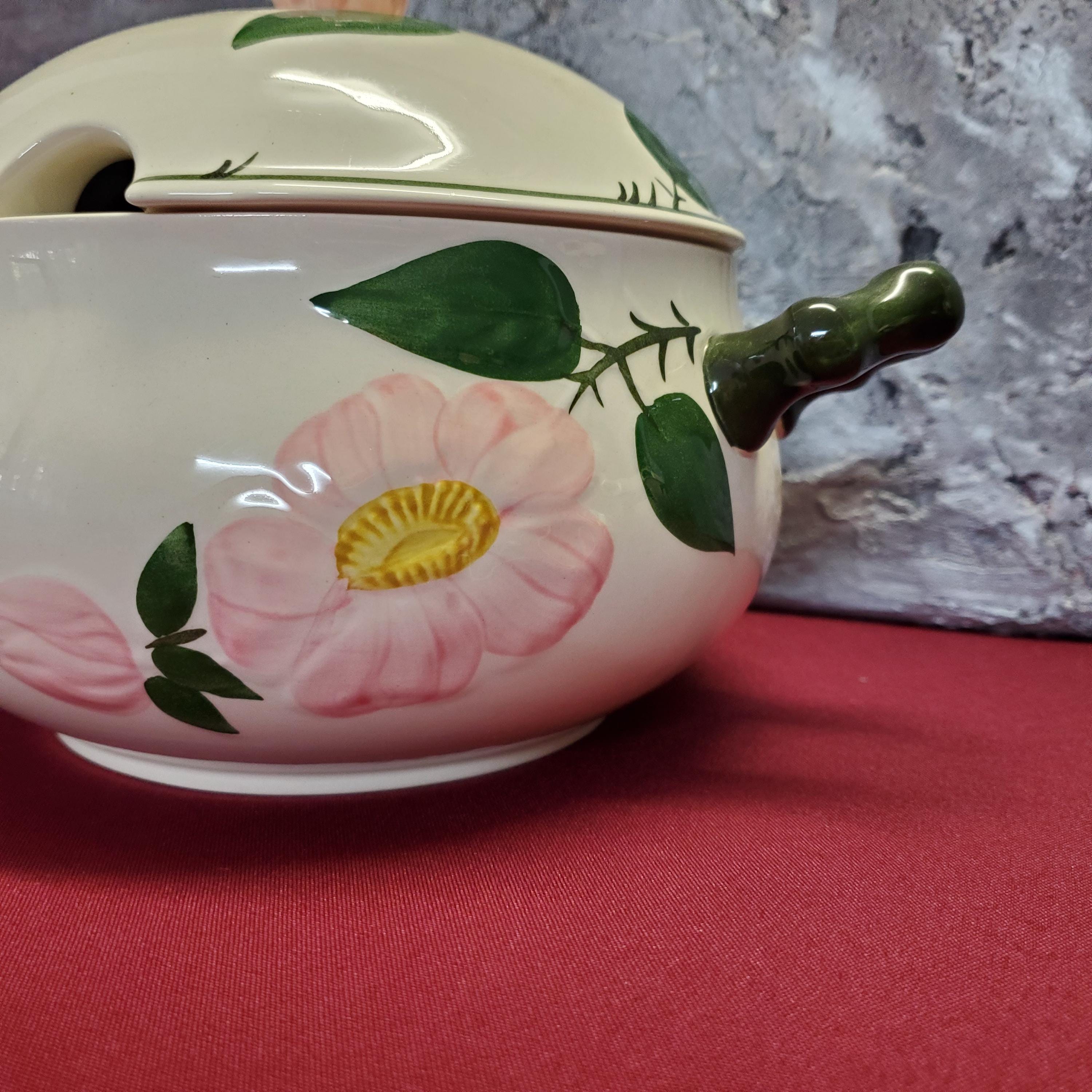 Villeroy & Boch From the Wild Rose Series. 1 Soup Tureen, a Real ...
