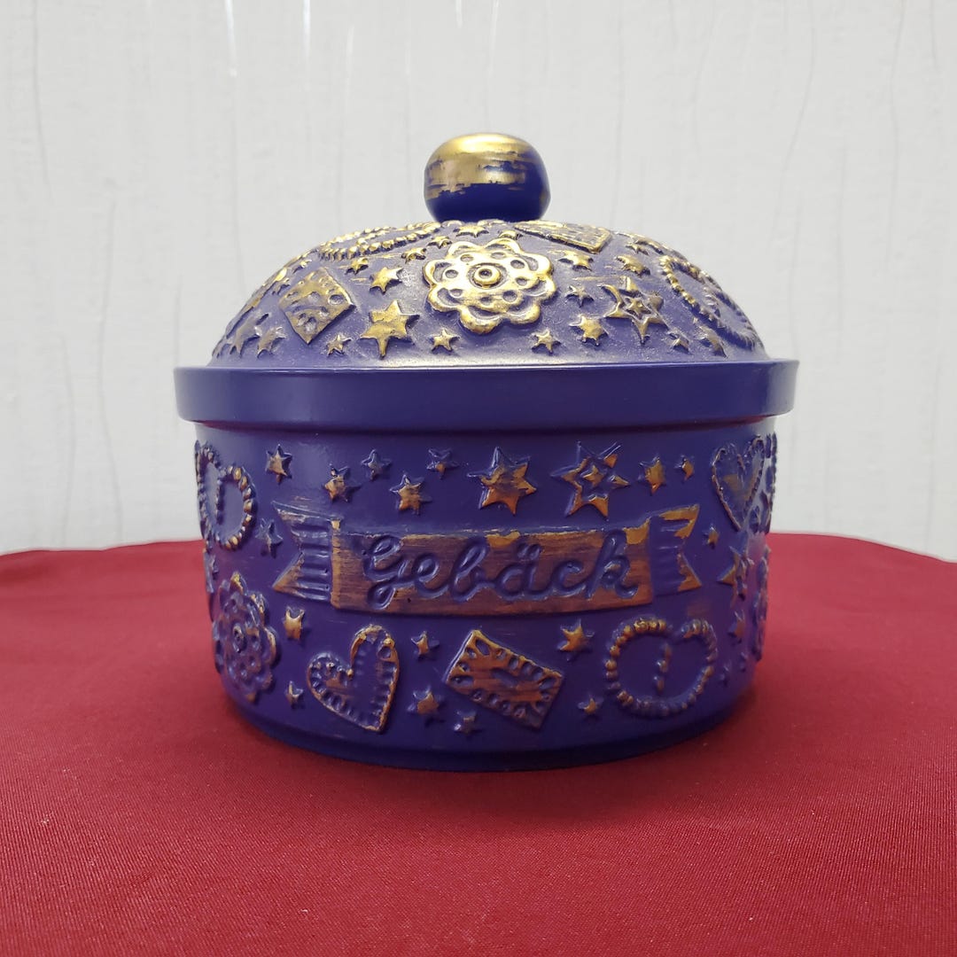 Vintage Ceramic Christmas Tin for Cookies, by Söndgen Ceramic Cookie ...