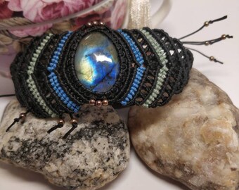 Macrame bracelet | Etsy