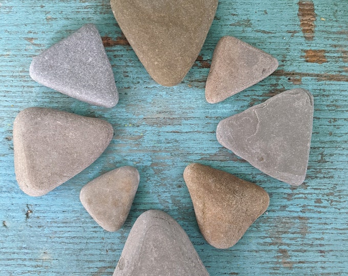 Lake Erie Triangle Shaped Stones Smooth Beach Stones Triangle Stones ...