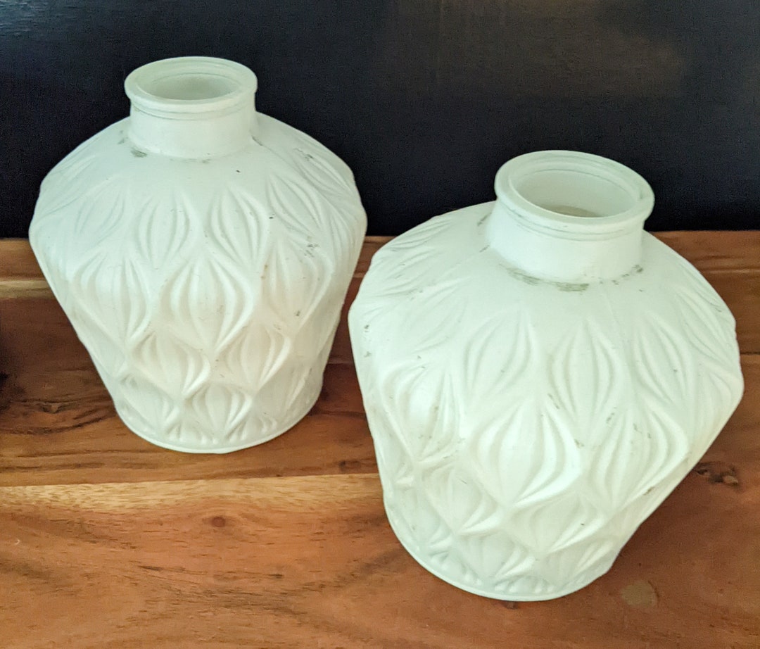 Vintage Milk Glass Lamp Shade/diffuser Waffle Pattern - Etsy