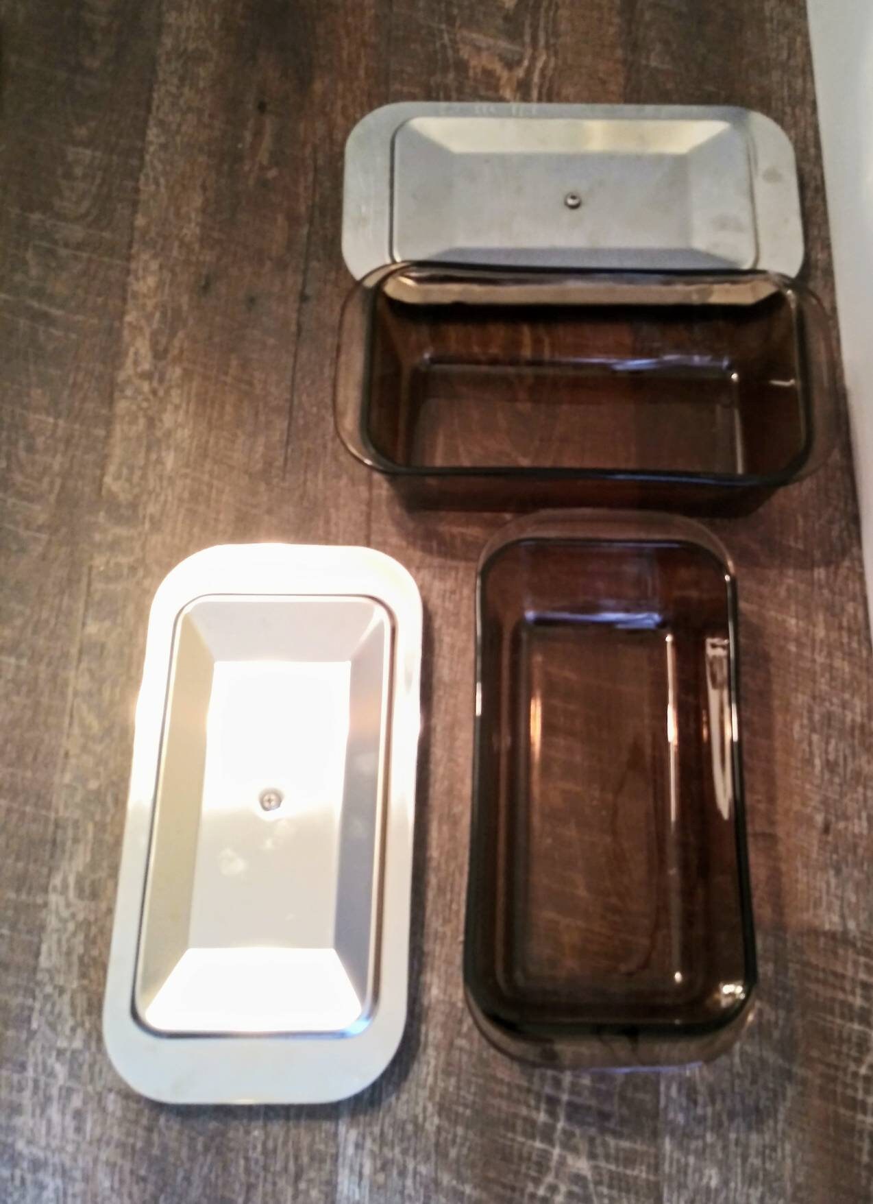 2 Vintage 1960's Pyrex Smoky Brown Loaf Pans With Silver Metal Covers ...