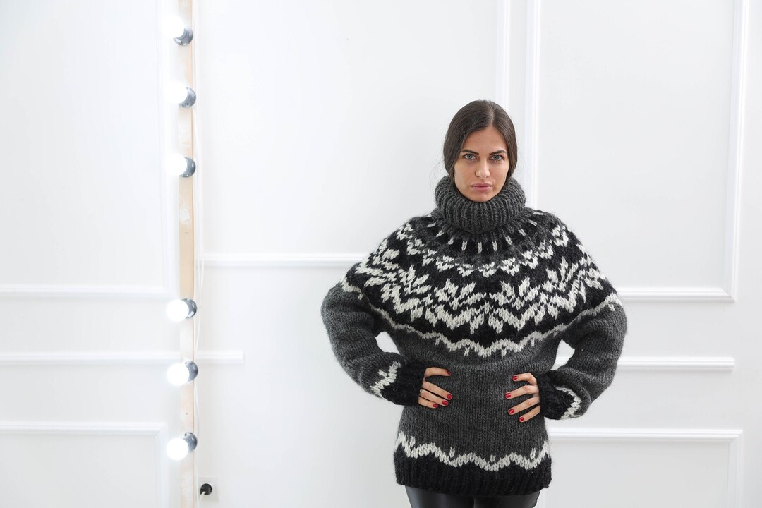 Christmas Chunky Wool Sweater in Nordic Style Made by Molimarks - Etsy
