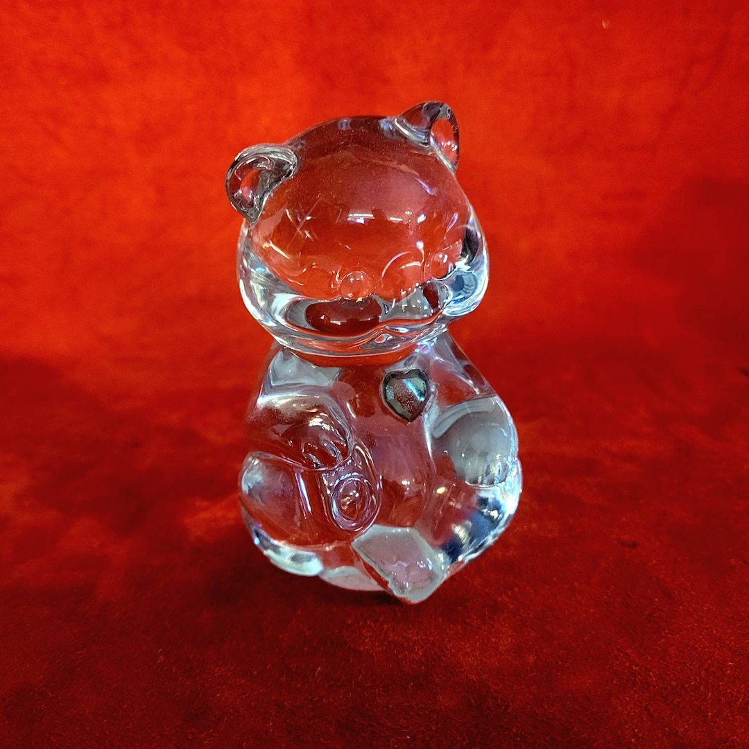 Vintage FENTON Ckear Art Glass Paperweight With Green Heart - Etsy