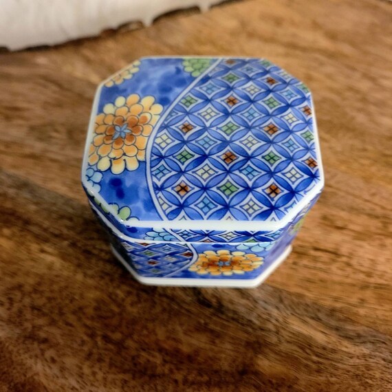 Vintage ASHIBI Japan Porcelain Floral Art Trinket Jew… - Gem