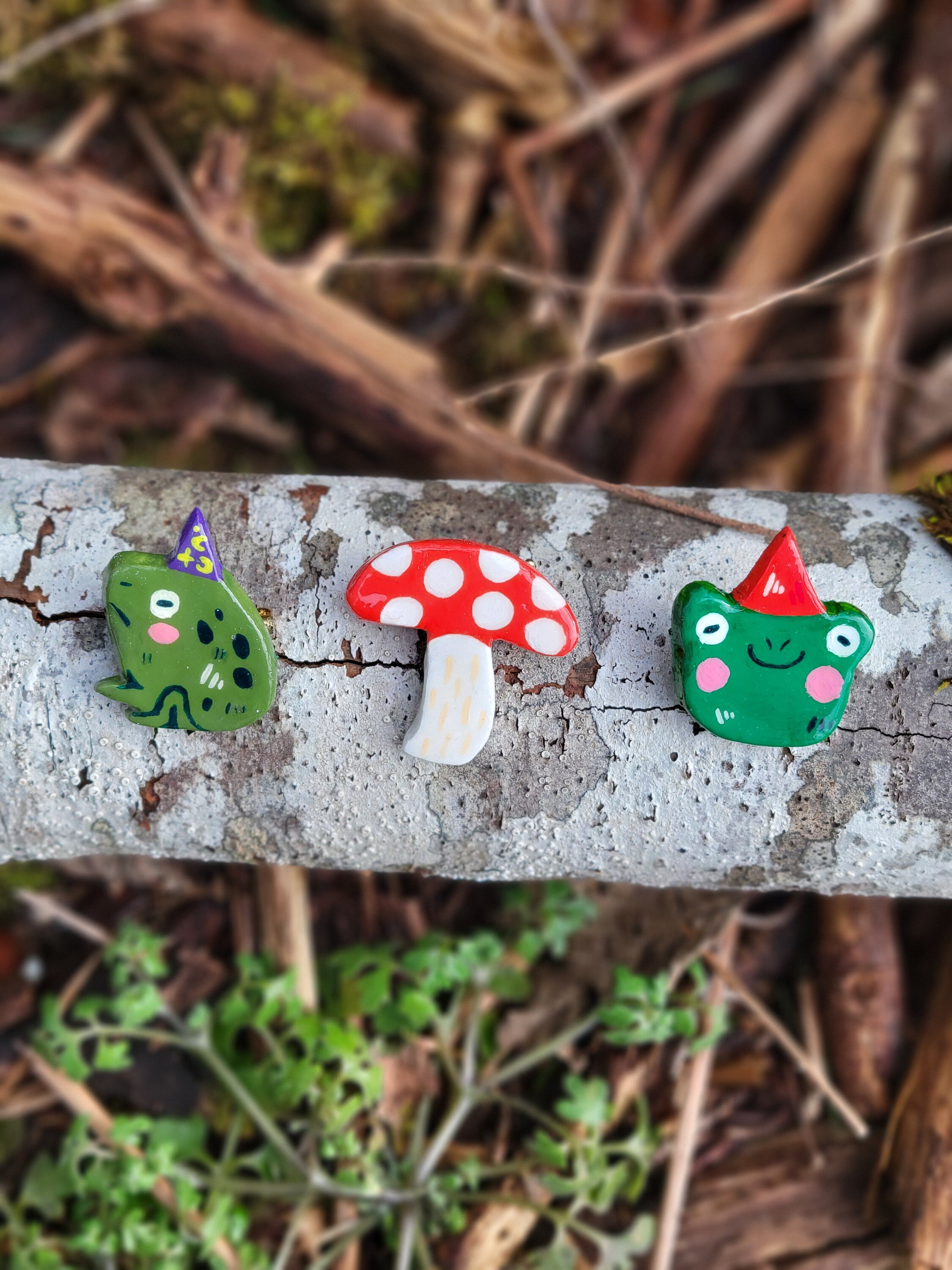 Cute Frog Pin - Etsy