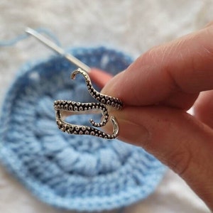 Octopus Crochet or Knitting Ring a Yarn Tension Aid for Crocheting and ...