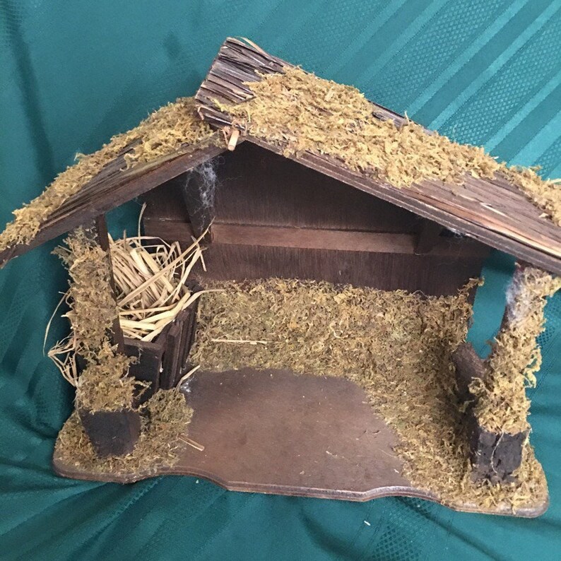 Vintage Nativity Set of 12 Figurines and Wooden Stable Circa - Etsy ...