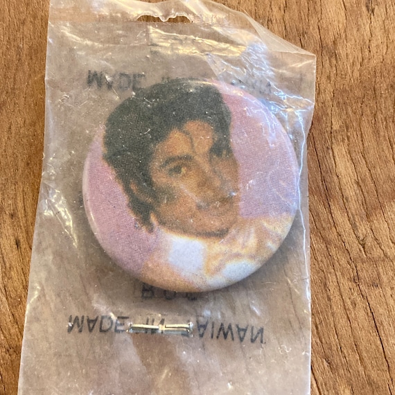 1980s Michael Jackson Deadstock Pinback Button Vintag… - Gem