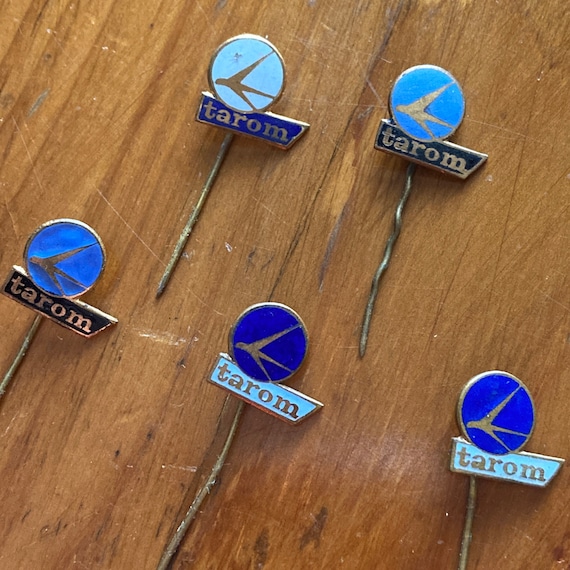 rare vintage promotional badge - Gem