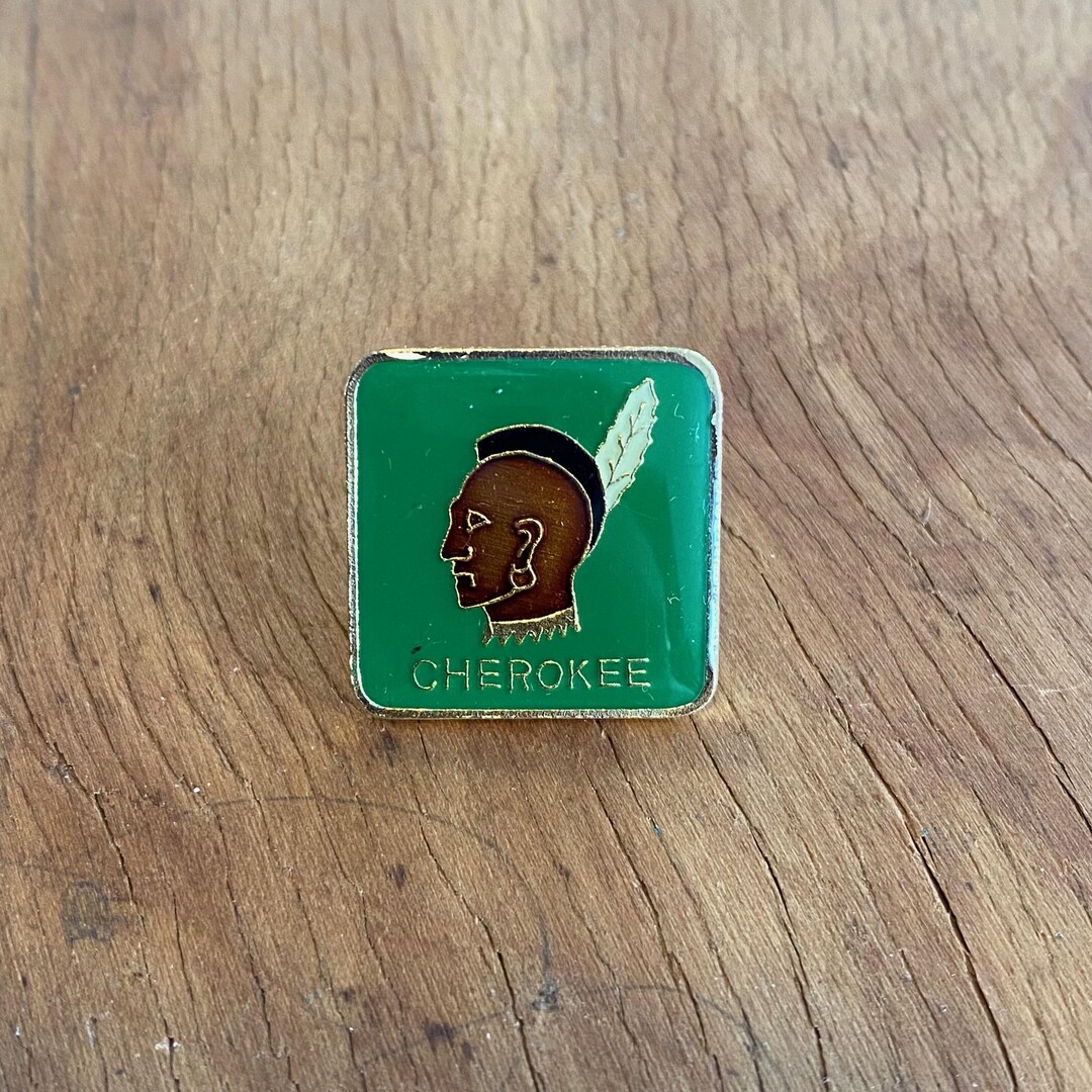 1980s Vintage CHEROKEE FIRST NATION Enamel Lapel Pin Retro Native ...