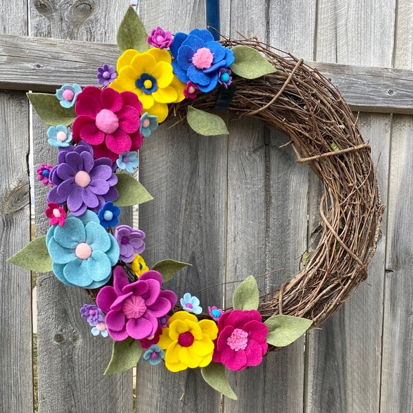 Felt Wreath - Etsy